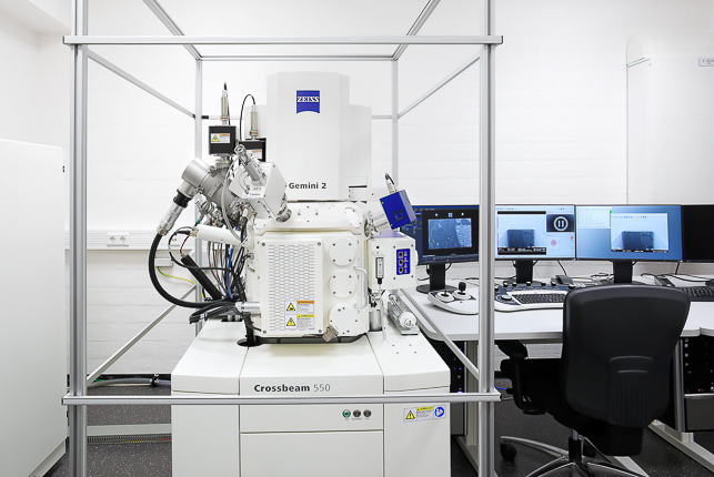 FIB-SEM Zeiss CrossBeam 550 ǀ UKD
