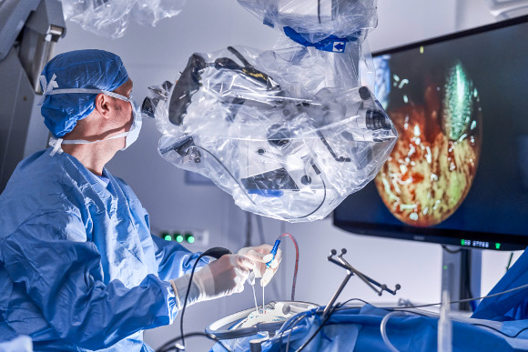 Klinik für Neurochirurgie ǀ UKD